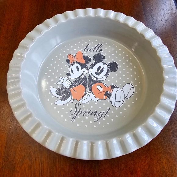 Disney | Kitchen | Disney Mickey Minnie Hello Spring Pie Plate Dish ...